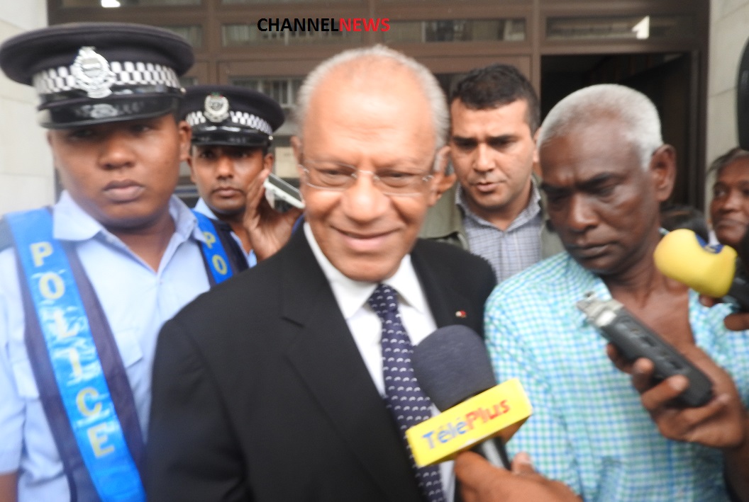 VIDÉO : Gavin Glover objecte au témoignage de Rakesh Gooljaury ...