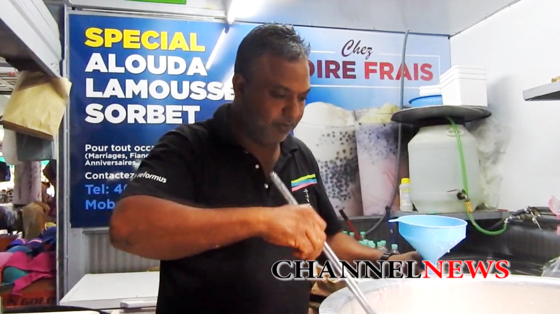 (VIDÉO) Alouda Boire frais: 33 ans à votre service - ChannelNews